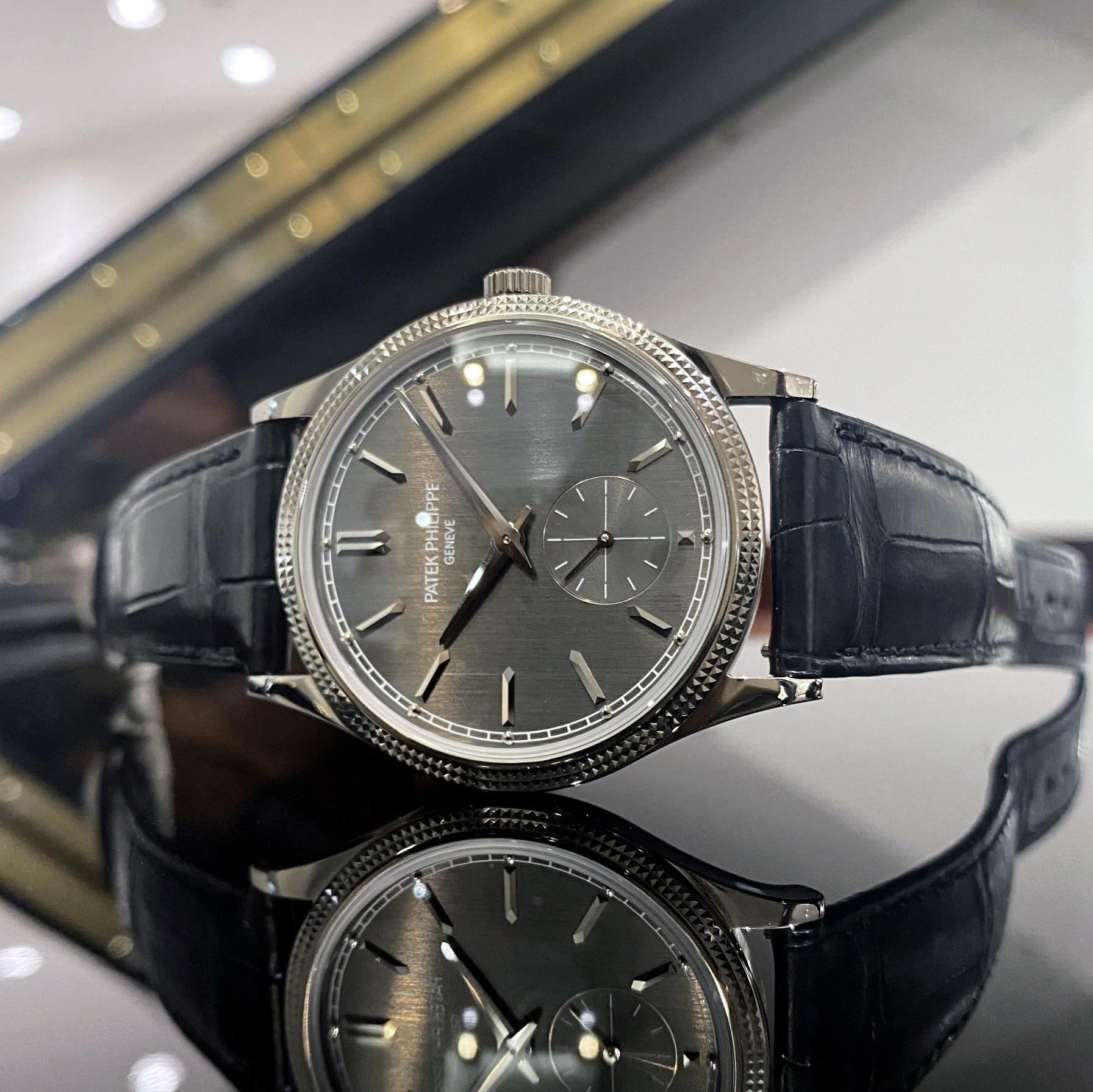 由緒正しいクンロクモデル【PATEK PHILIPPE パテックフィリップ カラトラバ 6119G-001】 | 時計専門店GMTのブログ